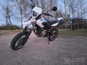 Ямаха WR 125 2009 в Даугавпилс, объемом двигателя 0.13 л и пробегом 0 тыс. км за 2100 €, фото 3 на AUTOMOTO.COM.LV