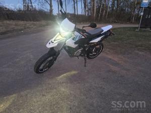 Ямаха WR 125 2009 в Даугавпилс, объемом двигателя 0.13 л и пробегом 0 тыс. км за 2100 €, фото 8 на AUTOMOTO.COM.LV