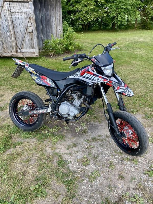 Yamaha WR 125 2009 in Radviliskis, with an engine capacity of 0.13 L and mileage of 61 thousand km for 1500 €, photo 1 on AUTOMOTO.COM.LV
