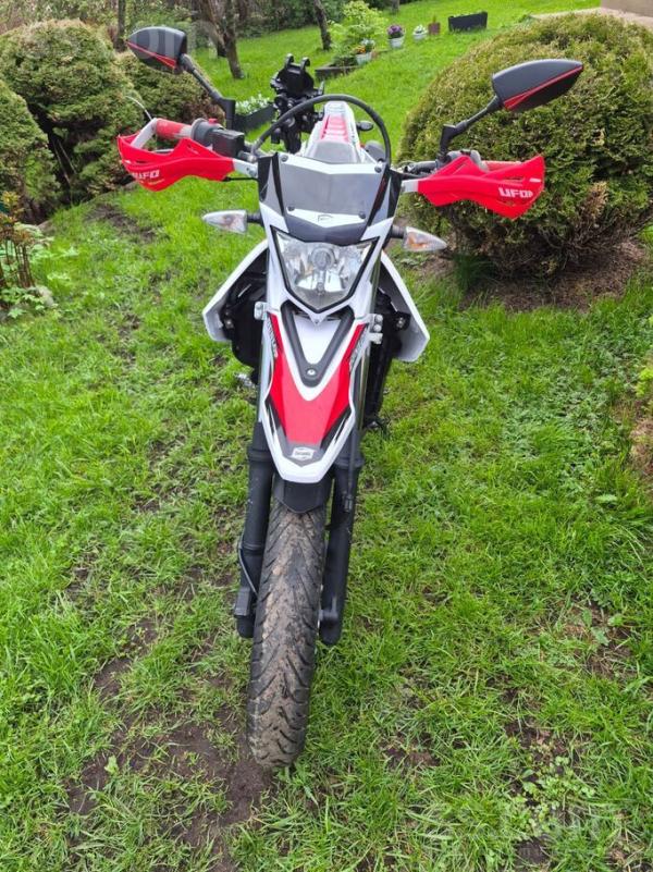 Ямаха WR 125 2011 в Лимбажи, объемом двигателя 0.13 л и пробегом 0 тыс. км за 2900 €, фото 3 на AUTOMOTO.COM.LV