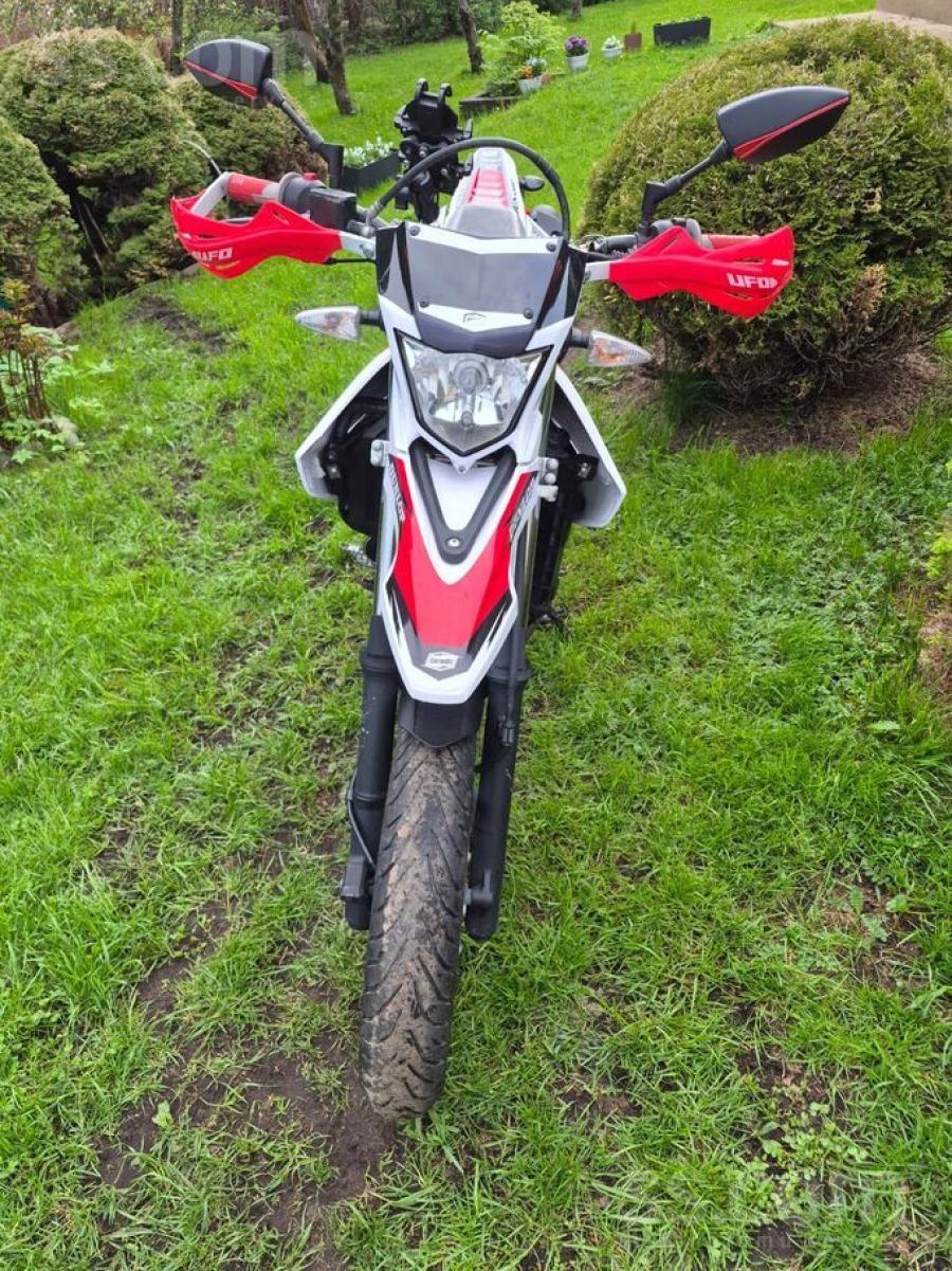 Ямаха WR 125 2011 в Лимбажи, объемом двигателя 0.13 л и пробегом 0 тыс. км за 2900 €, фото 4 на AUTOMOTO.COM.LV