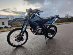Yamaha WR 125 2015 Tauragė, ar dzinēja tilpumu 0.13 L un nobraukumu 32 tūkst. km par 2299 €, foto 7 vietnē AUTOMOTO.COM.LV