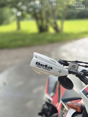 Yamaha WR 125 2015 in Prienai, with an engine capacity of 0.13 L and mileage of 15 thousand km for 1099 €, photo 8 on AUTOMOTO.COM.LV