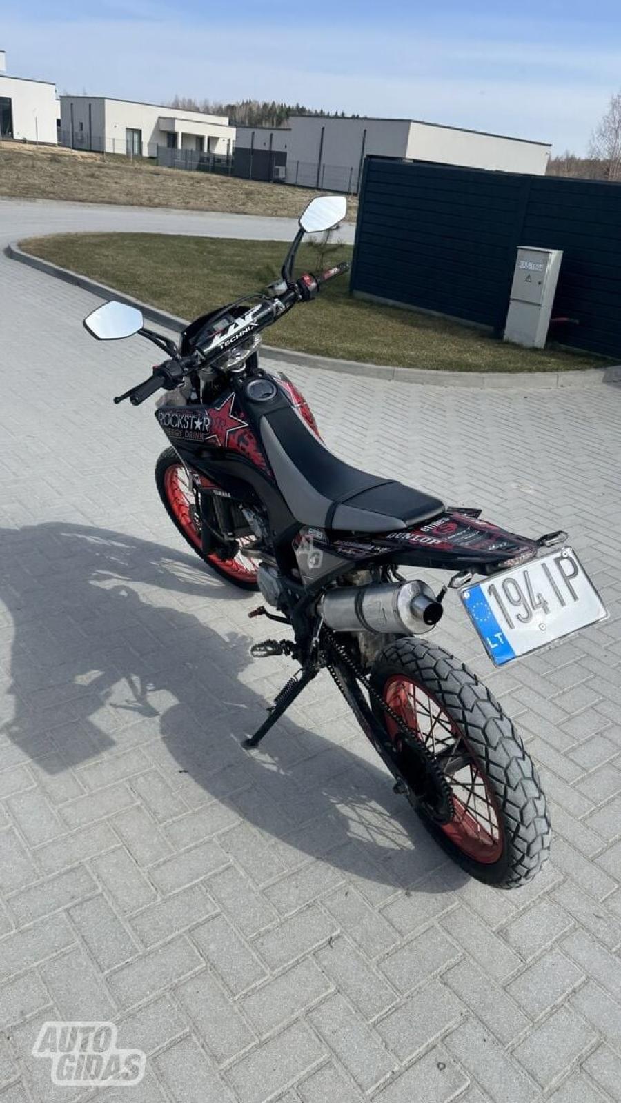 Черный Ямаха WR 125R 2011 в Мажейкяй, объемом двигателя 0.13 л и пробегом 30 тыс. км за 1950 €, фото 5 на AUTOMOTO.COM.LV