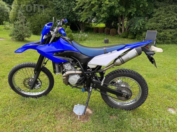 Yamaha WR 125R 2011 in Limbazi, with an engine capacity of 0.13 L and mileage of 0 thousand km for 2550 €, photo 3 on AUTOMOTO.COM.LV