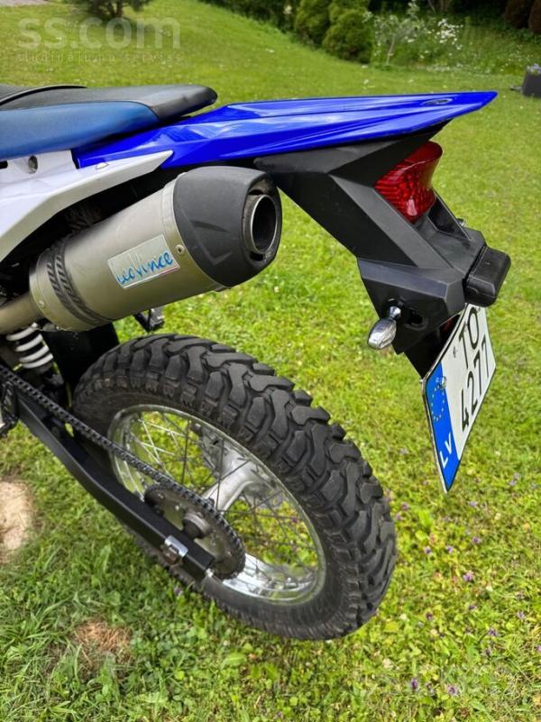 Yamaha WR 125R 2011 in Limbazi, with an engine capacity of 0.13 L and mileage of 0 thousand km for 2550 €, photo 4 on AUTOMOTO.COM.LV