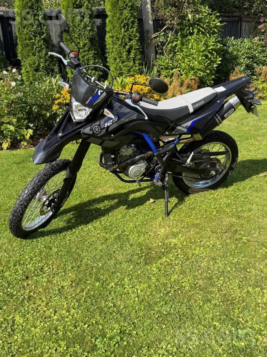 Ямаха WR 125R 2015 в Рига, объемом двигателя 0.13 л и пробегом 0 тыс. км за 3000 €, фото 1 на AUTOMOTO.COM.LV