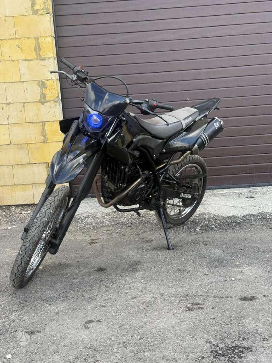 Black Yamaha WR 125X 2009 in Vilkaviskis, with an engine capacity of 0.13 L and mileage of 40 thousand km for 1100 €, photo 1 on AUTOMOTO.COM.LV