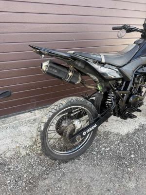 Black Yamaha WR 125X 2009 in Vilkaviskis, with an engine capacity of 0.13 L and mileage of 40 thousand km for 1100 €, photo 7 on AUTOMOTO.COM.LV
