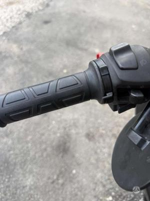 Black Yamaha WR 125X 2009 in Vilkaviskis, with an engine capacity of 0.13 L and mileage of 40 thousand km for 1100 €, photo 17 on AUTOMOTO.COM.LV