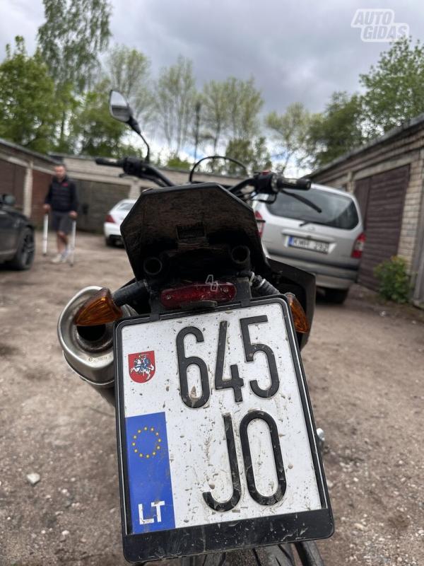 Melns Yamaha WR 125X 2010 Viļņa, ar dzinēja tilpumu 0.13 L un nobraukumu 36 tūkst. km par 2100 €, foto 5 vietnē AUTOMOTO.COM.LV