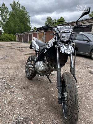 Melns Yamaha WR 125X 2010 Viļņa, ar dzinēja tilpumu 0.13 L un nobraukumu 36 tūkst. km par 2100 €, foto 11 vietnē AUTOMOTO.COM.LV