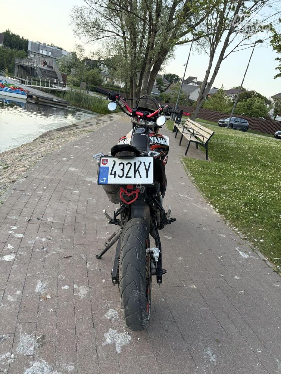 Black Yamaha WR 125X 2010 in Plunge, with an engine capacity of 0.13 L and mileage of 30 thousand km for 2400 €, photo 5 on AUTOMOTO.COM.LV