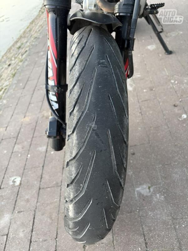 Black Yamaha WR 125X 2010 in Plunge, with an engine capacity of 0.13 L and mileage of 30 thousand km for 2400 €, photo 10 on AUTOMOTO.COM.LV