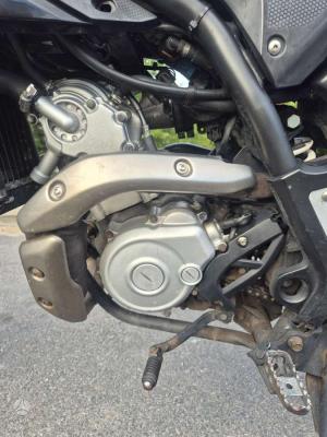 Black Yamaha WR 125X 2010 in Kaunas, with an engine capacity of 0.13 L and mileage of 30 thousand km for 1950 €, photo 9 on AUTOMOTO.COM.LV