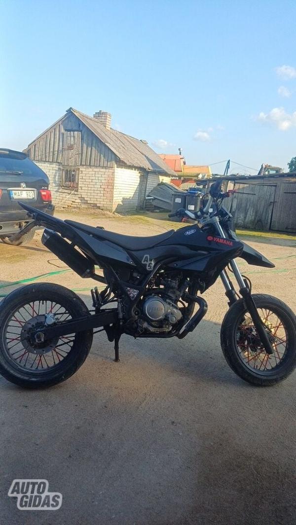 Melns Yamaha WR 125X 2011 Skuodas, ar dzinēja tilpumu 0.13 L un nobraukumu 54 tūkst. km par 2000 €, foto 1 vietnē AUTOMOTO.COM.LV