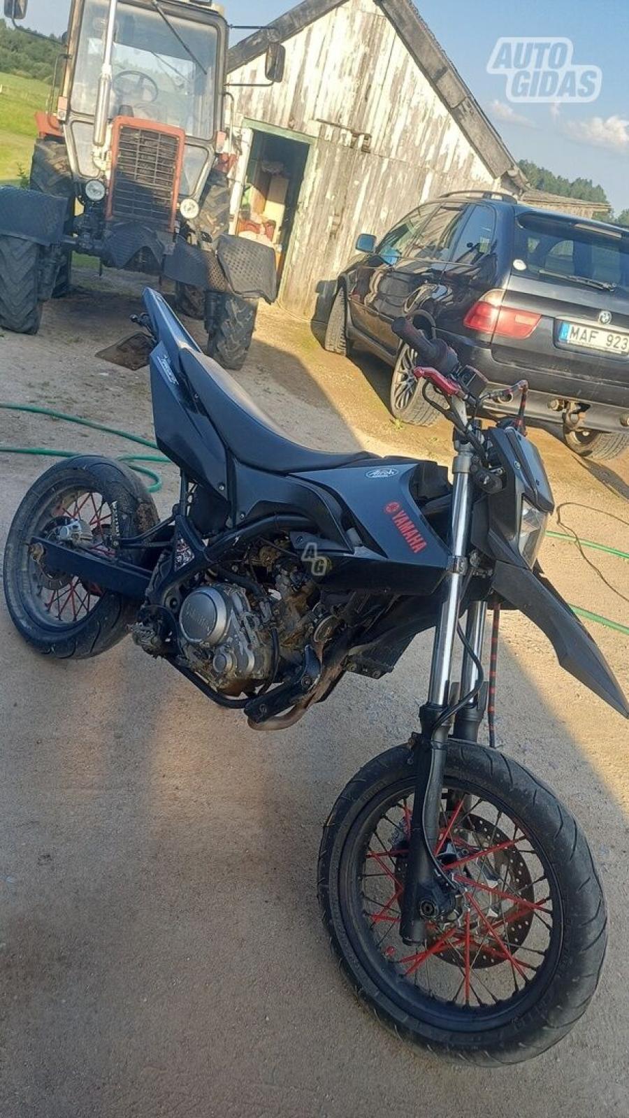 Melns Yamaha WR 125X 2011 Skuodas, ar dzinēja tilpumu 0.13 L un nobraukumu 54 tūkst. km par 2000 €, foto 5 vietnē AUTOMOTO.COM.LV