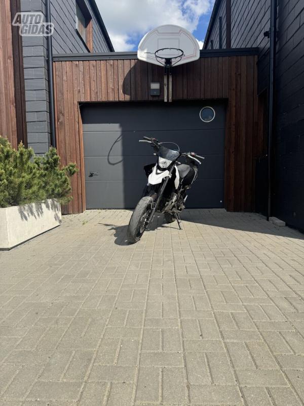 Melns Yamaha WR 125X 2012 Kauņa, ar dzinēja tilpumu 0.13 L un nobraukumu 23 tūkst. km par 2200 €, foto 2 vietnē AUTOMOTO.COM.LV