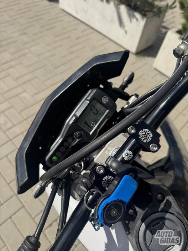 Melns Yamaha WR 125X 2012 Kauņa, ar dzinēja tilpumu 0.13 L un nobraukumu 23 tūkst. km par 2200 €, foto 4 vietnē AUTOMOTO.COM.LV