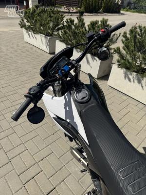 Черный Ямаха WR 125X 2012 в Каунас, объемом двигателя 0.13 л и пробегом 23 тыс. км за 2200 €, фото 6 на AUTOMOTO.COM.LV