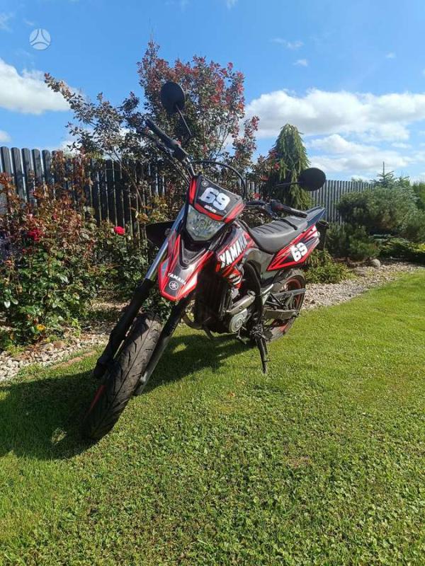 Melns Yamaha WR 125X 2012 Kuršėnai, ar dzinēja tilpumu 0.12 L un nobraukumu 41 tūkst. km par 2150 €, foto 3 vietnē AUTOMOTO.COM.LV
