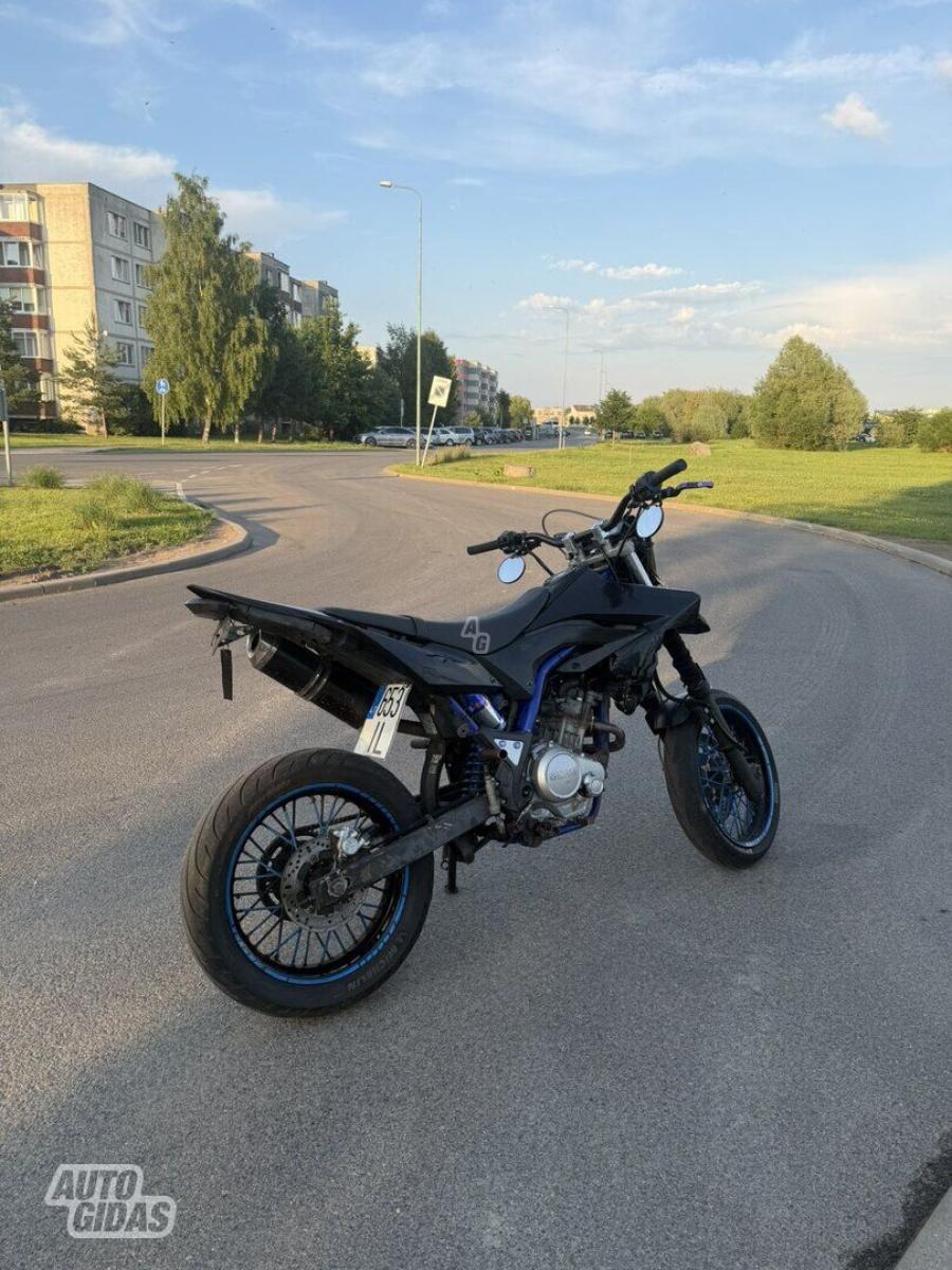 Melns Yamaha WR 125X 2013 Panevēža, ar dzinēja tilpumu 0.13 L un nobraukumu 56 tūkst. km par 1250 €, foto 16 vietnē AUTOMOTO.COM.LV