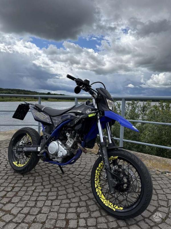 Black Yamaha WR 125X 2014 in Kaunas, with an engine capacity of 0.13 L and mileage of 35 thousand km for 1999 €, photo 1 on AUTOMOTO.COM.LV