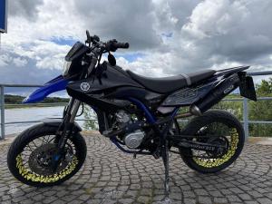 Черный Ямаха WR 125X 2014 в Каунас, объемом двигателя 0.13 л и пробегом 35 тыс. км за 1999 €, фото 5 на AUTOMOTO.COM.LV