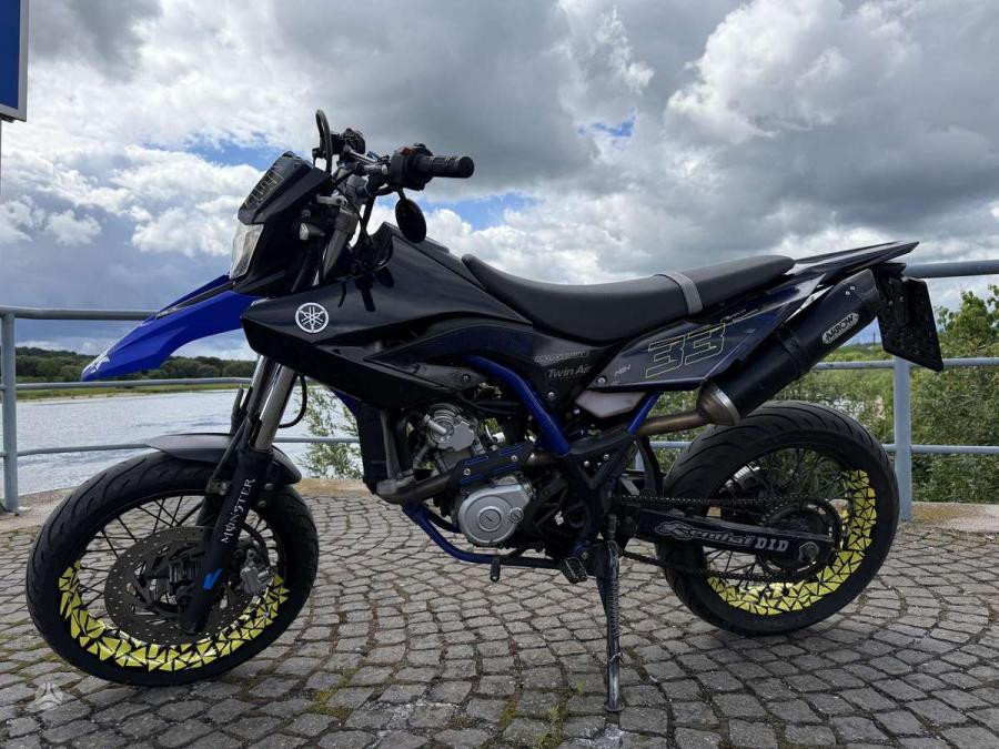 Черный Ямаха WR 125X 2014 в Каунас, объемом двигателя 0.13 л и пробегом 35 тыс. км за 1999 €, фото 5 на AUTOMOTO.COM.LV