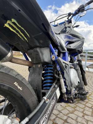 Черный Ямаха WR 125X 2014 в Каунас, объемом двигателя 0.13 л и пробегом 35 тыс. км за 1999 €, фото 13 на AUTOMOTO.COM.LV