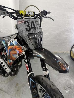 Black Yamaha WR 125X 2021 in Marijampole, with an engine capacity of 0.13 L and mileage of 5 thousand km for 2949 €, photo 6 on AUTOMOTO.COM.LV