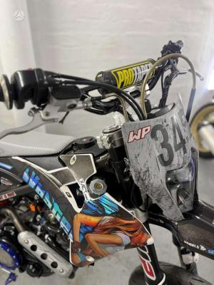 Black Yamaha WR 125X 2021 in Marijampole, with an engine capacity of 0.13 L and mileage of 5 thousand km for 2949 €, photo 15 on AUTOMOTO.COM.LV