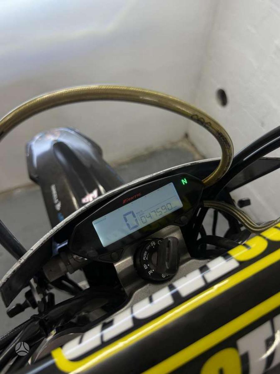 Black Yamaha WR 125X 2021 in Marijampole, with an engine capacity of 0.13 L and mileage of 5 thousand km for 2949 €, photo 18 on AUTOMOTO.COM.LV