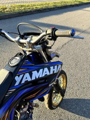 Zils Yamaha WR 125X 2011 Viļņa, ar dzinēja tilpumu 0.13 L un nobraukumu 40 tūkst. km par 2250 €, foto 2 vietnē AUTOMOTO.COM.LV