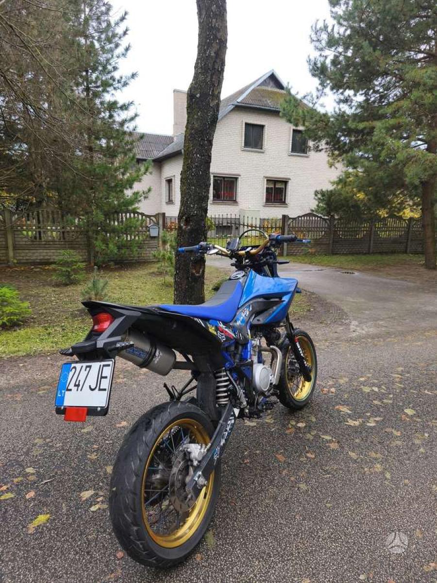 Blue Yamaha WR 125X 2011 in Panevezys, with an engine capacity of 0.13 L and mileage of 65 thousand km for 2200 €, photo 4 on AUTOMOTO.COM.LV