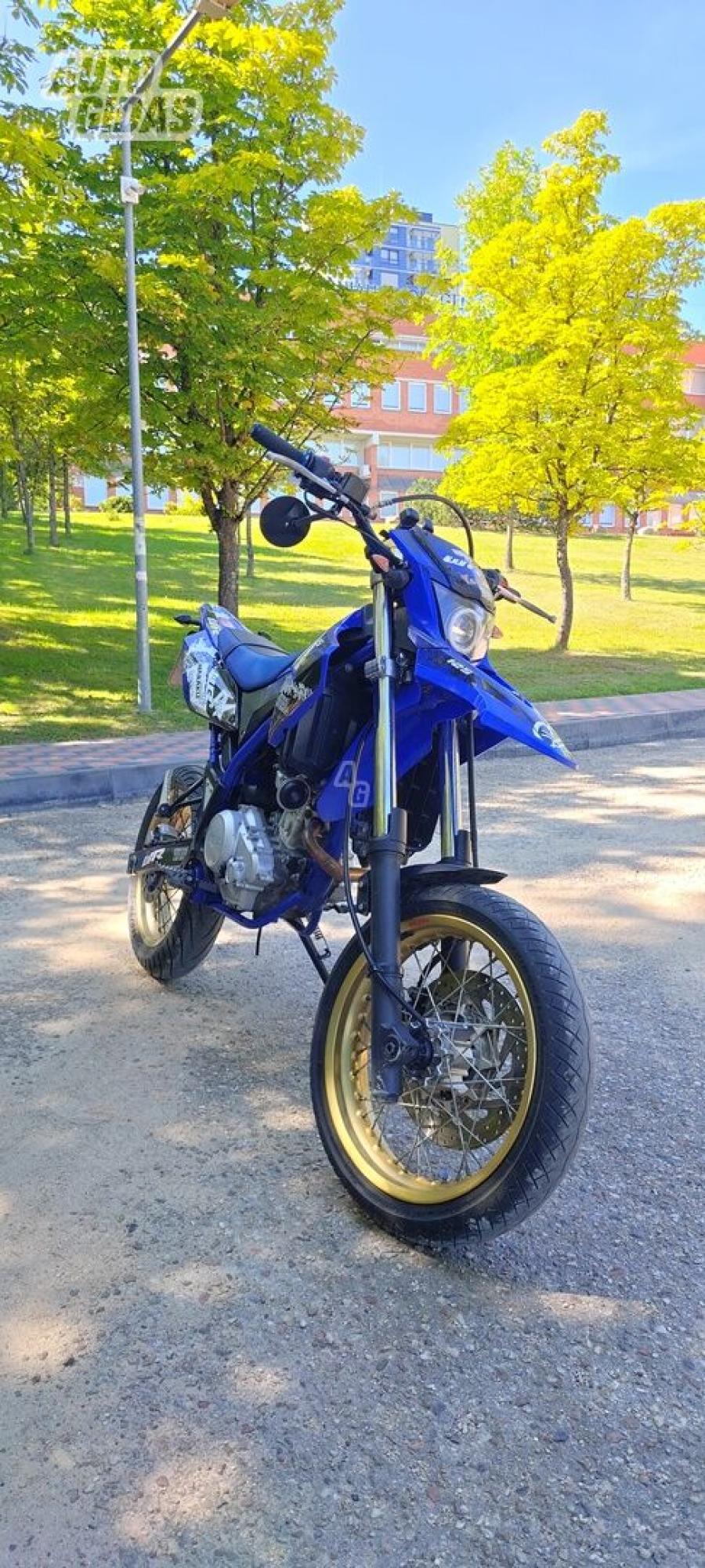 Blue Yamaha WR 125X 2011 in Vilnius, with an engine capacity of 0.18 L and mileage of 35 thousand km for 2200 €, photo 7 on AUTOMOTO.COM.LV