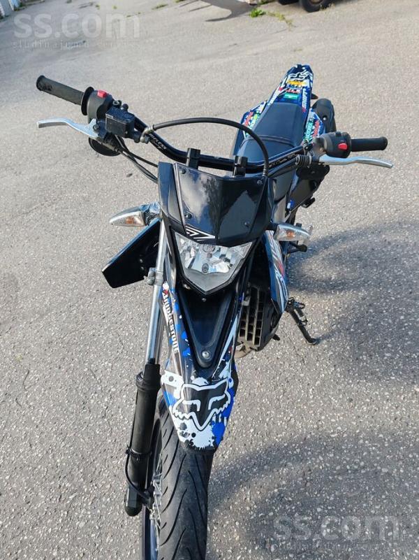 Ямаха WR 125X 2009 в Рига, объемом двигателя 0.13 л и пробегом 0 тыс. км за 2400 €, фото 2 на AUTOMOTO.COM.LV