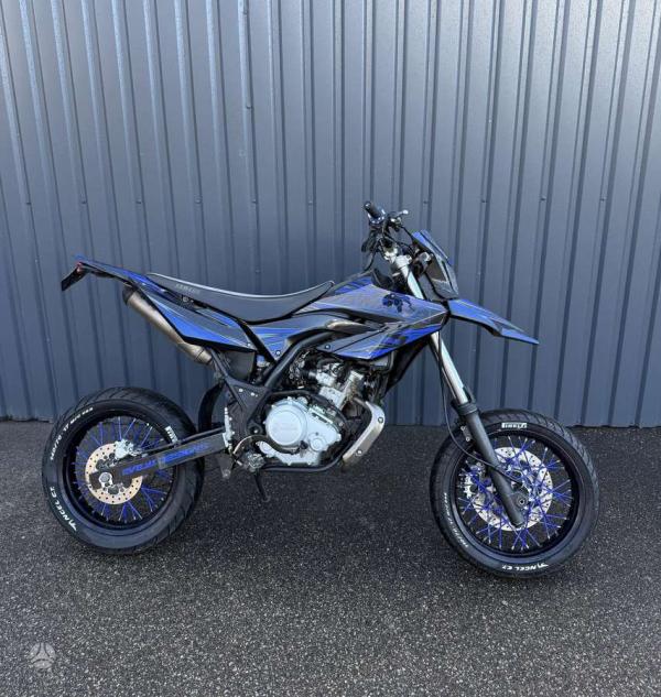 Yamaha WR 125X 2010 in Mazeikiai, with an engine capacity of 0.13 L and mileage of 27 thousand km for 2350 €, photo 2 on AUTOMOTO.COM.LV