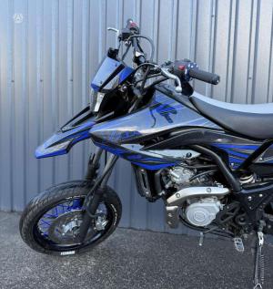 Yamaha WR 125X 2010 in Mazeikiai, with an engine capacity of 0.13 L and mileage of 27 thousand km for 2350 €, photo 7 on AUTOMOTO.COM.LV