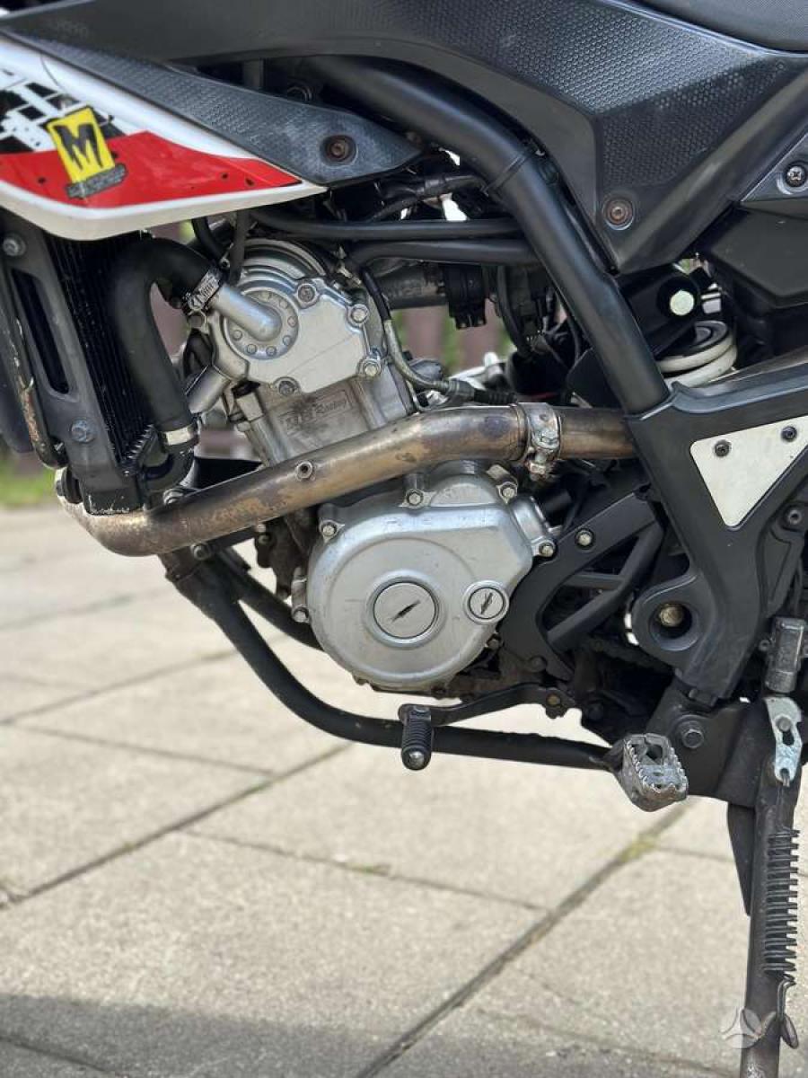 Yamaha WR 125X 2010 in Jonava, with an engine capacity of 0.13 L and mileage of 45 thousand km for 1800 €, photo 9 on AUTOMOTO.COM.LV