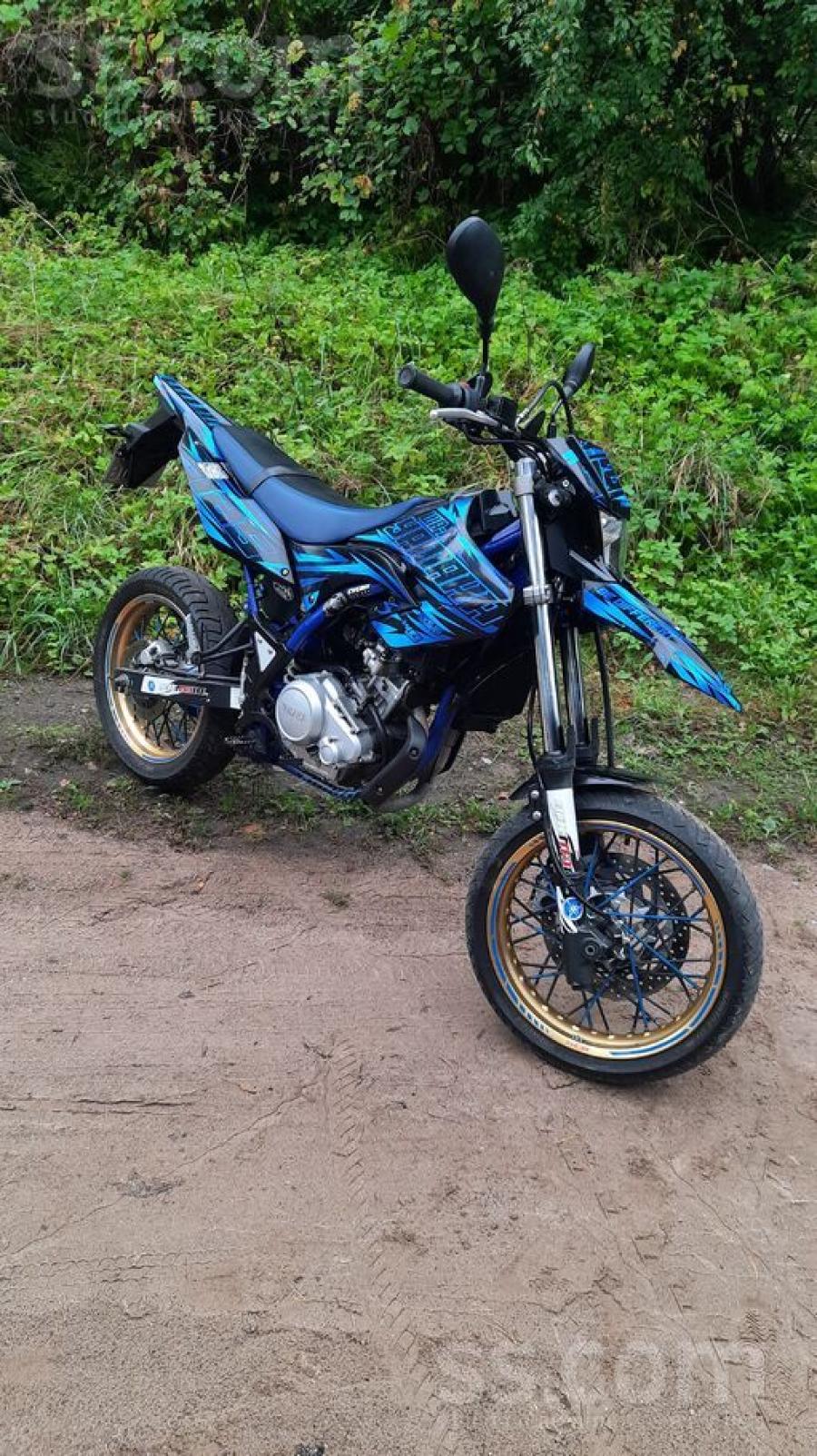 Yamaha WR 125X 2010 in Dobele, with an engine capacity of 0.13 L and mileage of 0 thousand km for 2250 €, photo 5 on AUTOMOTO.COM.LV