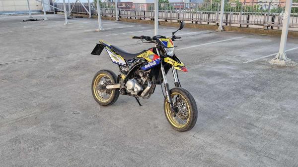Yamaha WR 125X 2011 in Klaipeda, with an engine capacity of 0.00 L and mileage of 27 thousand km for 1900 €, photo 1 on AUTOMOTO.COM.LV