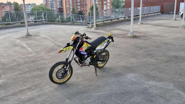 Yamaha WR 125X 2011 in Klaipeda, with an engine capacity of 0.00 L and mileage of 27 thousand km for 1900 €, photo 3 on AUTOMOTO.COM.LV