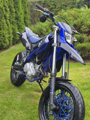 Yamaha WR 125X 2011 in Kedainiai, with an engine capacity of 0.13 L and mileage of 23 thousand km for 2100 €, photo 3 on AUTOMOTO.COM.LV