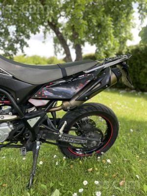 Yamaha WR 125X 2012 Telšiai, ar dzinēja tilpumu 0.13 L un nobraukumu 0 tūkst. km par 2350 €, foto 4 vietnē AUTOMOTO.COM.LV