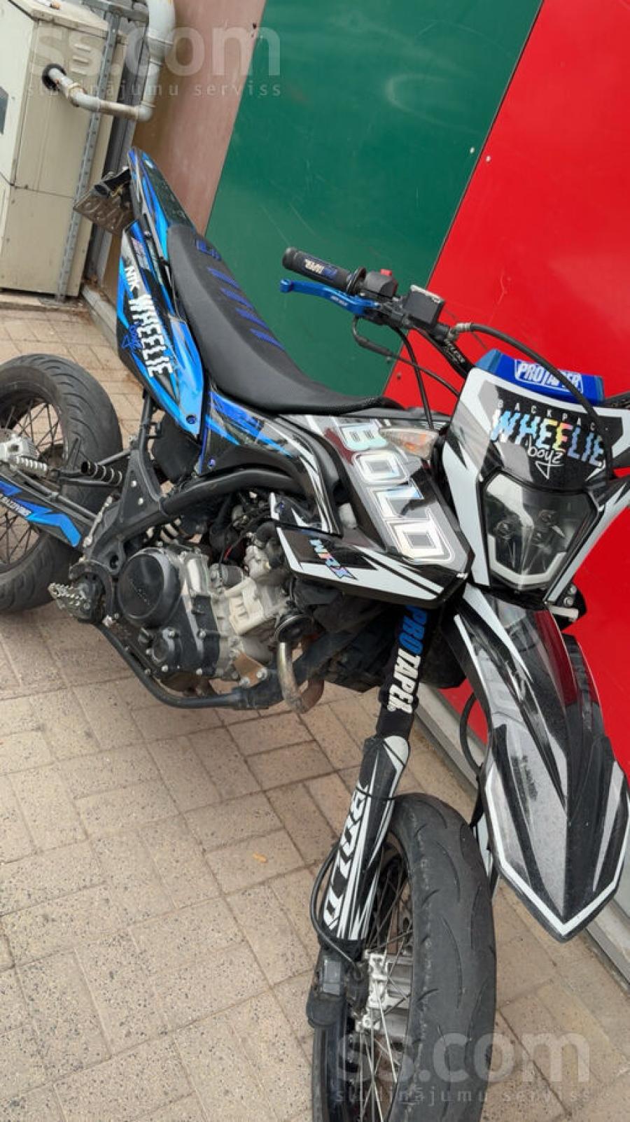 Yamaha WR 125X 2012 in Jelgava, with an engine capacity of 0.13 L and mileage of 0 thousand km for 3150 €, photo 1 on AUTOMOTO.COM.LV