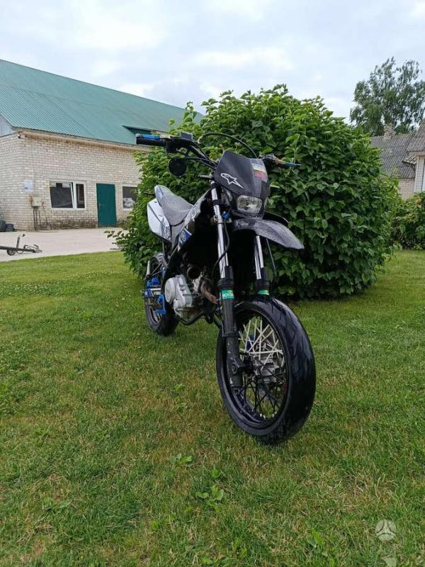 Ямаха WR 125X 2012 в Кельме, объемом двигателя 0.13 л и пробегом 28 тыс. км за 2500 €, фото 4 на AUTOMOTO.COM.LV