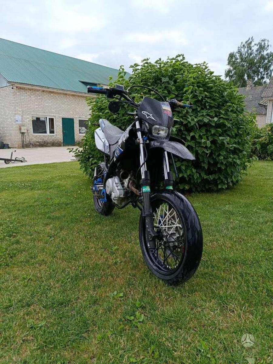 Ямаха WR 125X 2012 в Кельме, объемом двигателя 0.13 л и пробегом 28 тыс. км за 2500 €, фото 5 на AUTOMOTO.COM.LV