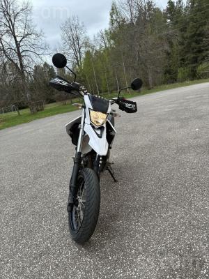Ямаха WR 125X 2013 в Лимбажи, объемом двигателя 0.13 л и пробегом 0 тыс. км за 2450 €, фото  на AUTOMOTO.COM.LV