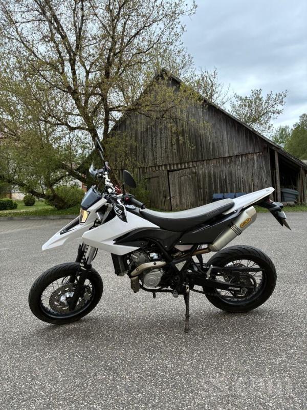 Yamaha WR 125X 2013 Limbaži, ar dzinēja tilpumu 0.13 L un nobraukumu 0 tūkst. km par 2450 €, foto 4 vietnē AUTOMOTO.COM.LV